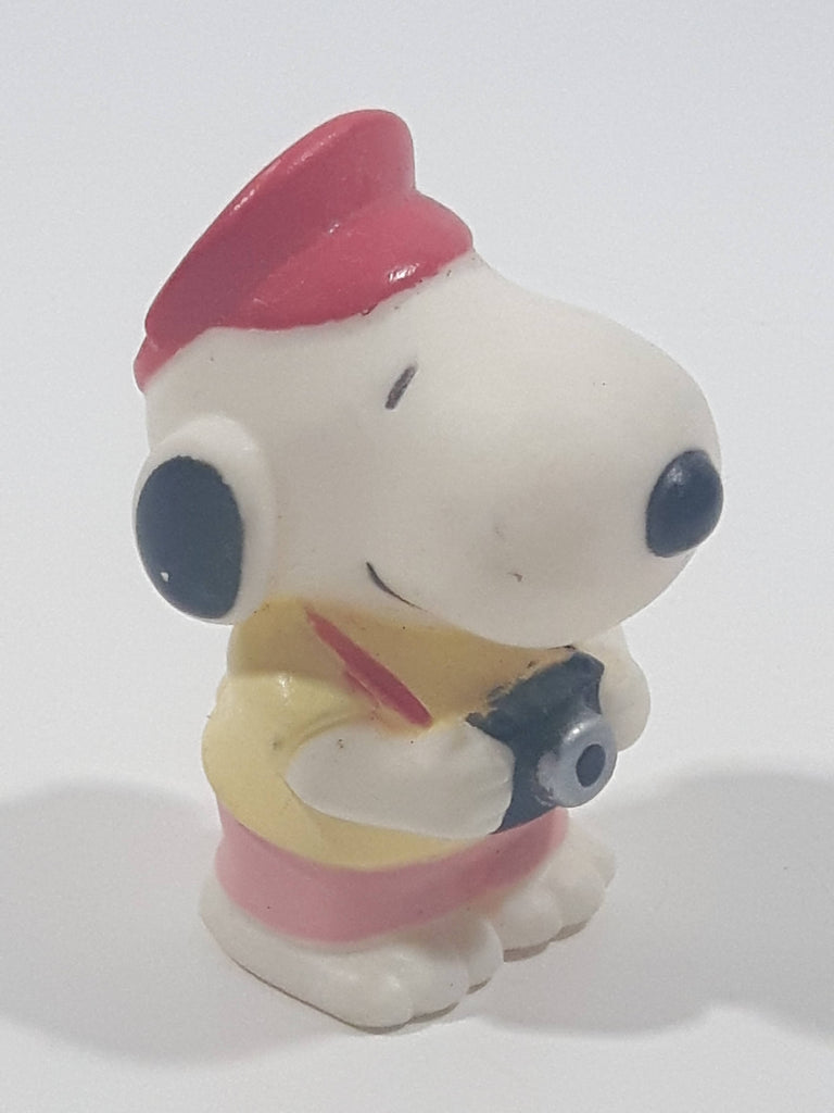 Peanuts Snoopy Cameraman Photographer Holding Camera 2" Tall Vinyl Toy ...