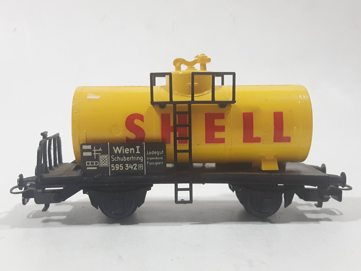 Kleinbahn HO Scale SHELL Tanker Tank Wagon Car Yellow and Black Plasti ...