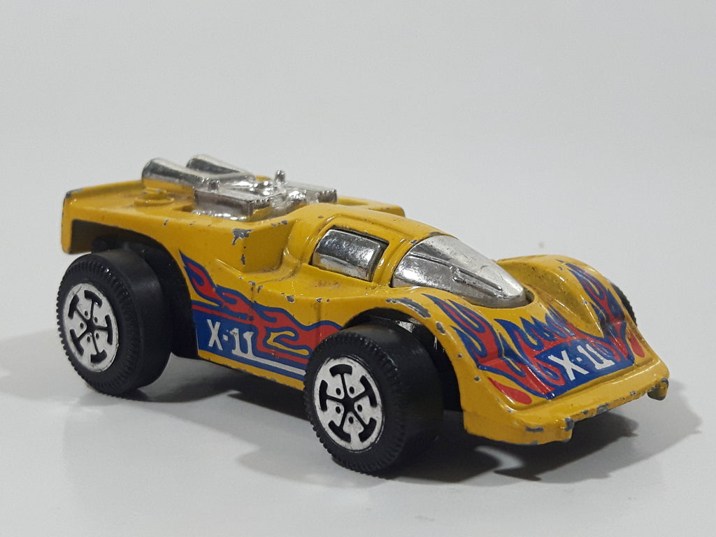 1985 Hot Wheels XV Racer X-11 Yellow Motorized Friction Die Cast Toy C ...