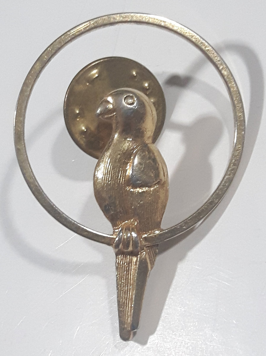 Parrot Perched in Hoop 1" x 1 3/8" Gold Tone Metal Lapel Pin – Treasure ...