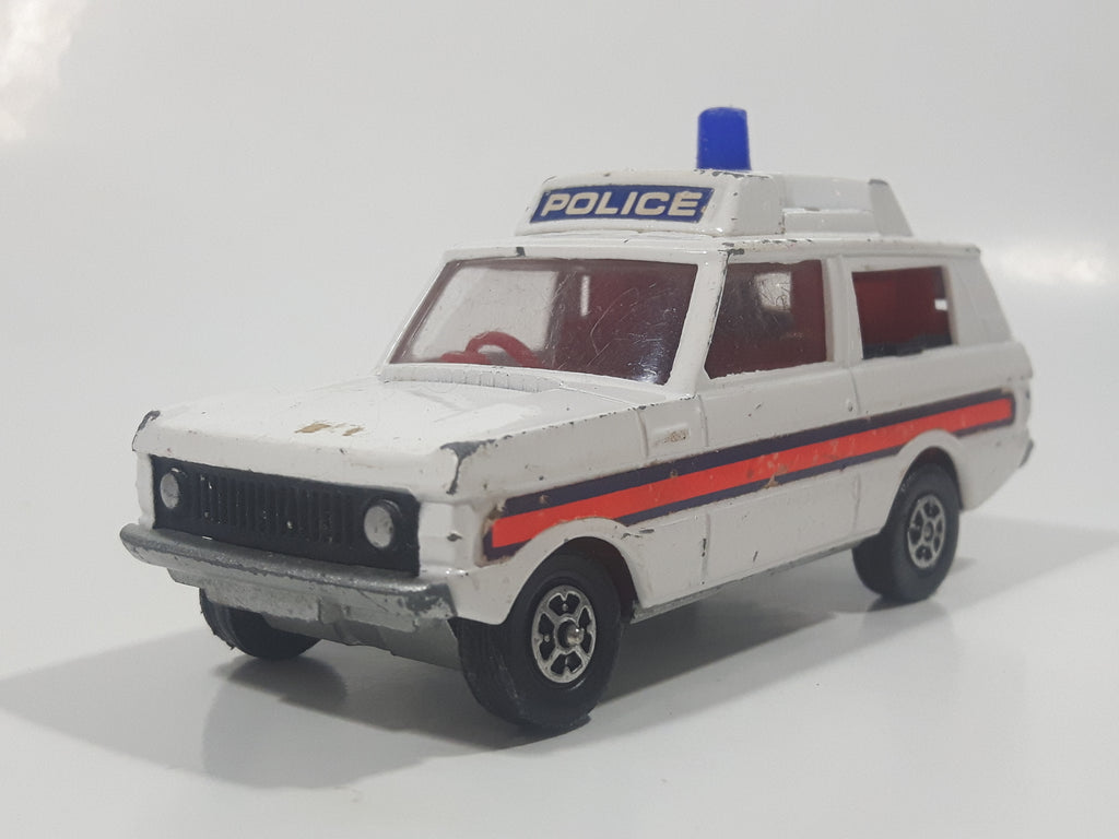 Vintage Corgi Whizz Wheels Vigilant Ranger Rover Ambulance White Die C ...