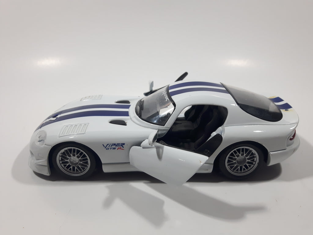 Maisto Dodge Viper GT2 White with Blue Stripes 1/24 Scale Die Cast Toy ...