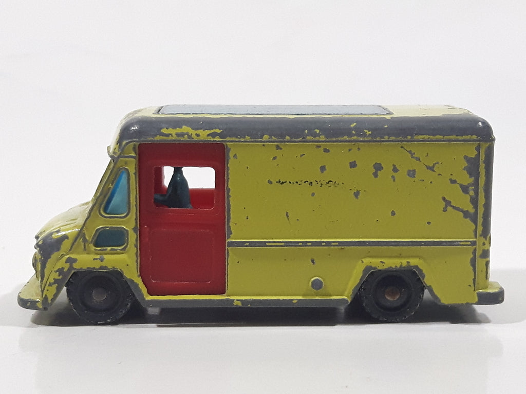 Vintage 1960s Husky Commer 'Walk-Thru' Van Lime Green Die Cast Toy Car ...