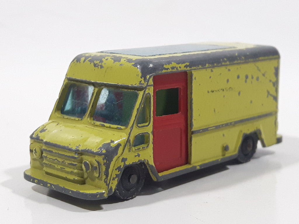 Vintage 1960s Husky Commer 'Walk-Thru' Van Lime Green Die Cast Toy Car ...