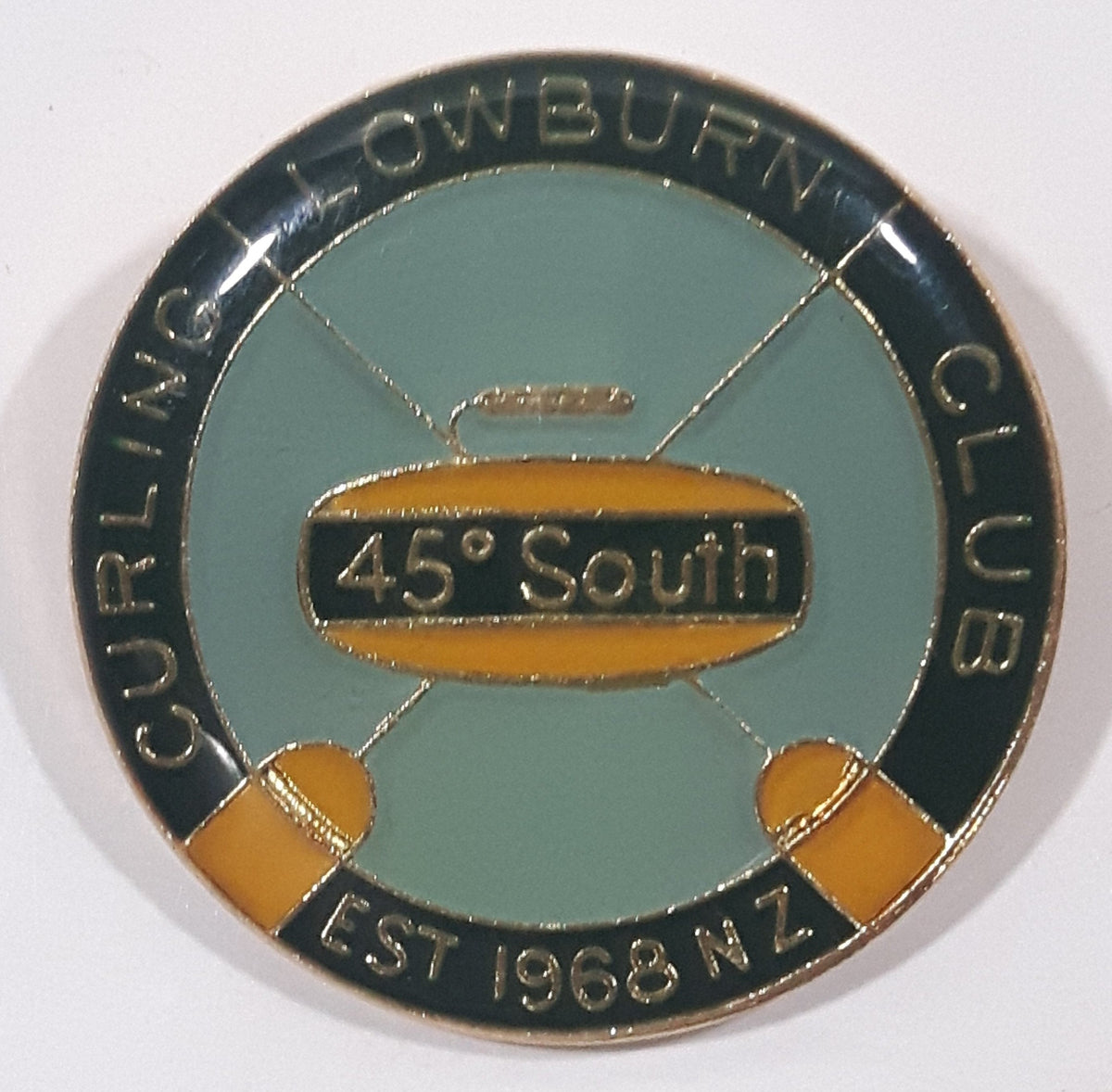 Lowburn Curling Club 45 South Est 1968 NZ Enamel Metal Lapel Pin ...