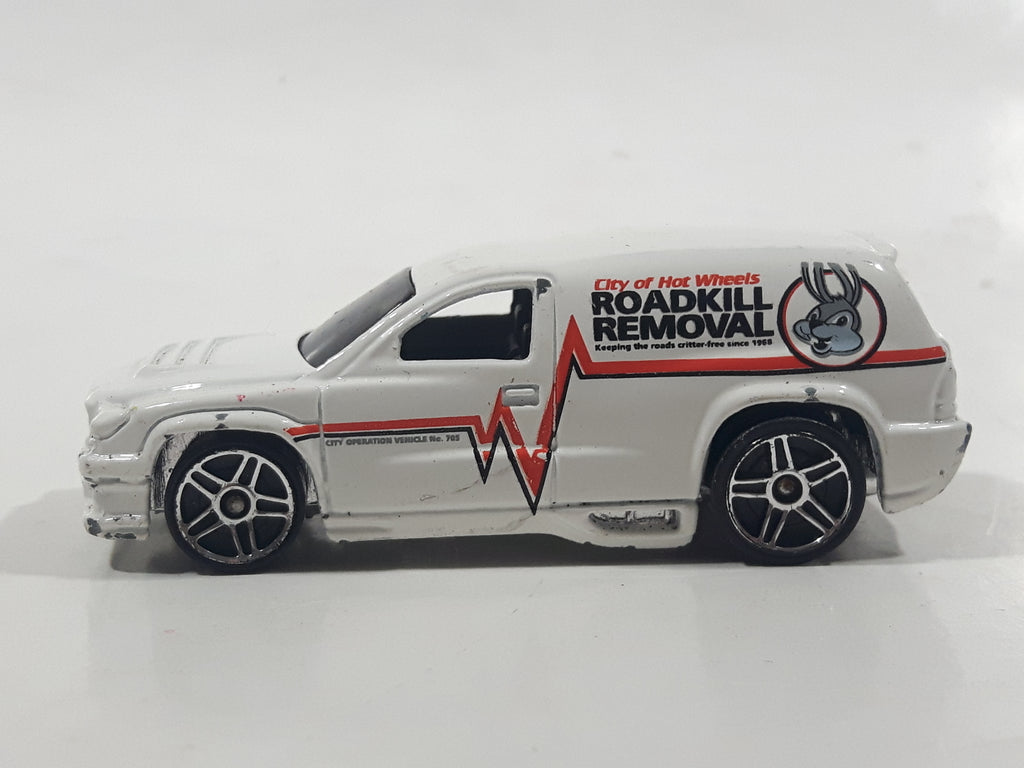 2008 Hot Wheels City of Hot Wheels Fandango Roadkill Removal White Die ...