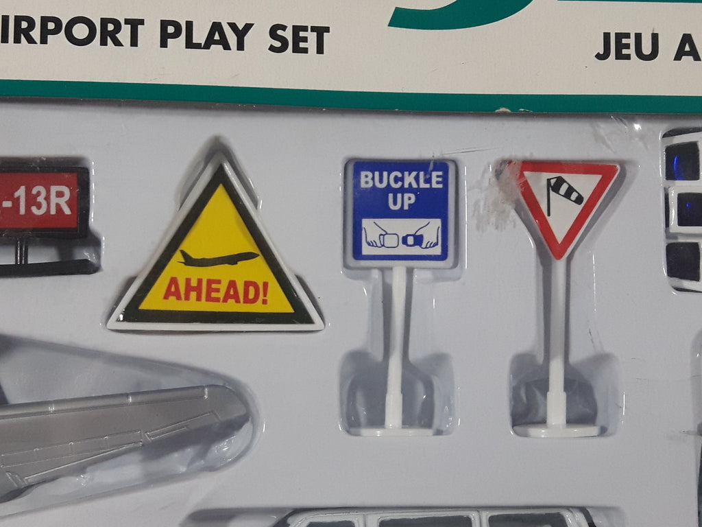 Daron RealToy No. RT7371 WestJet Airport Play Set Die Cast Toy Car Veh ...